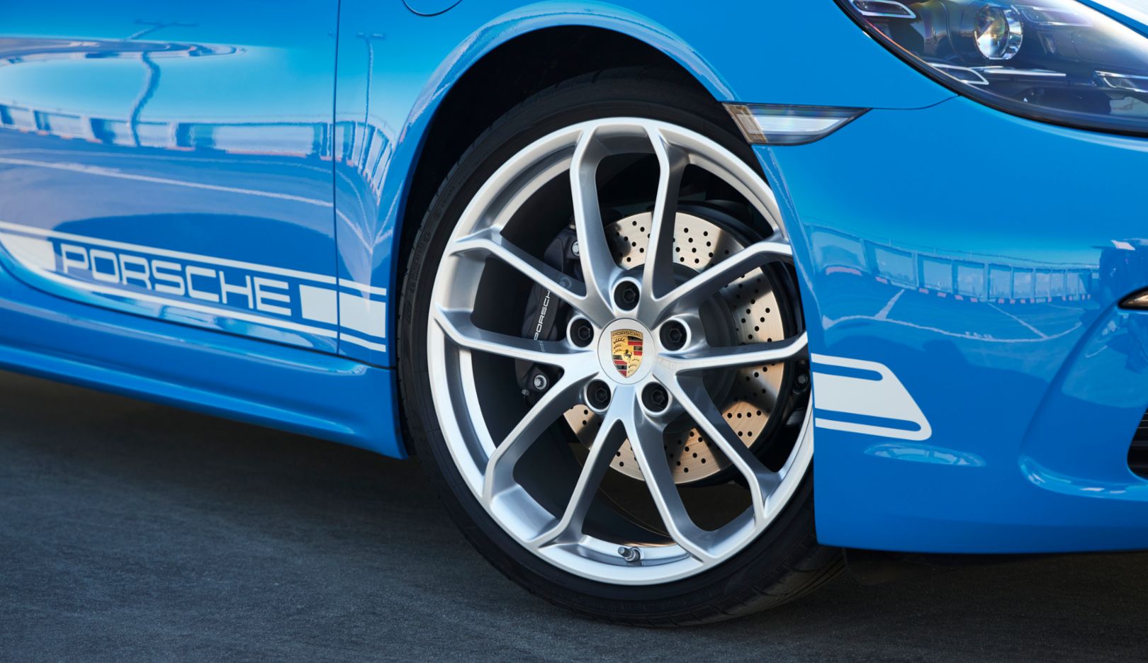Product Highlights: Porsche 718 Style Edition models – Extroverted and ...