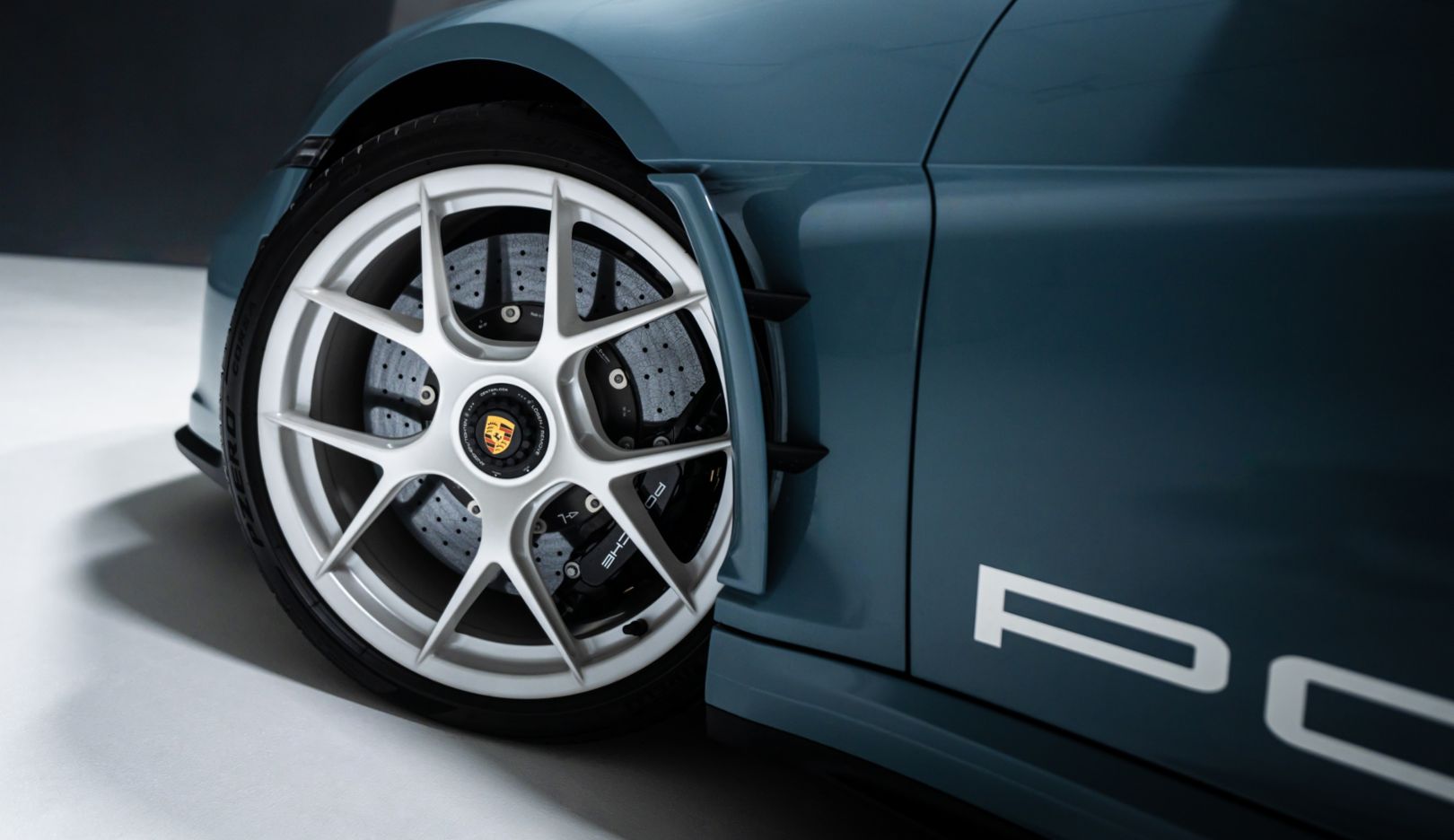 Product Highlights: Porsche 911 S/T – Purpose-built for performance ...