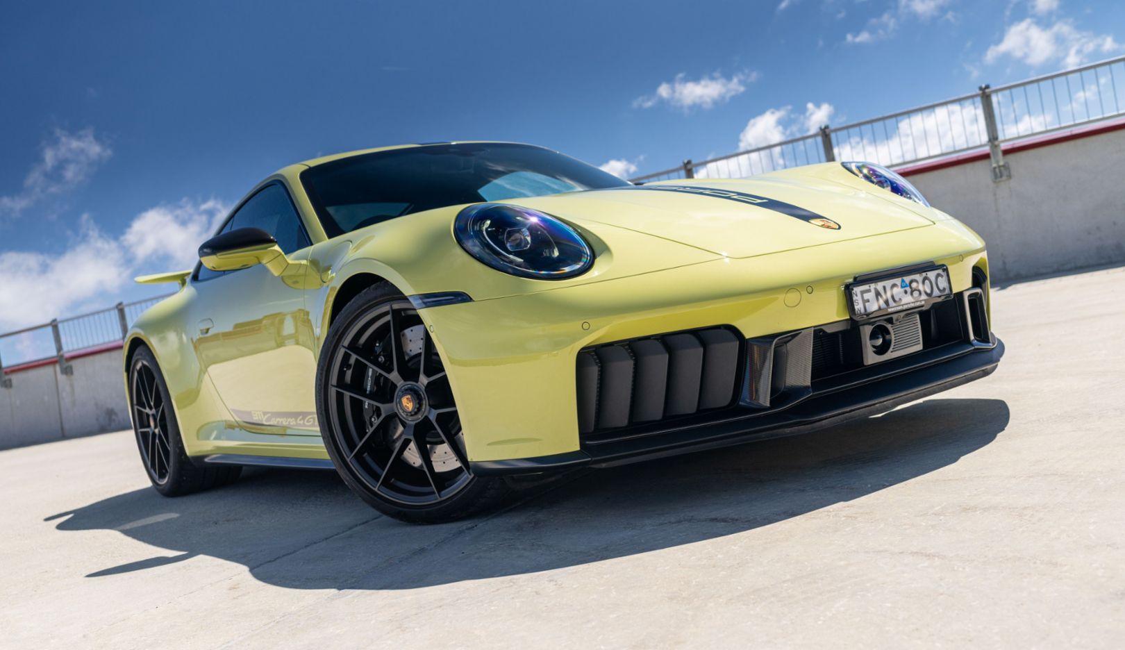 Product Highlights: The new 911 – T-Hybrid for significantly enhanced ...