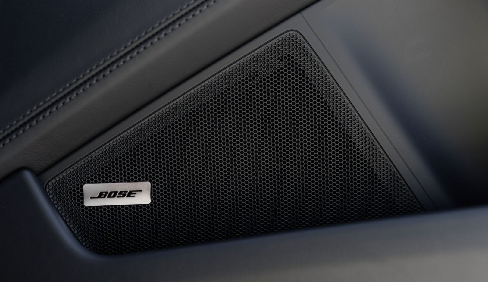 Product Highlights: The new 911 – T-Hybrid for significantly enhanced ...