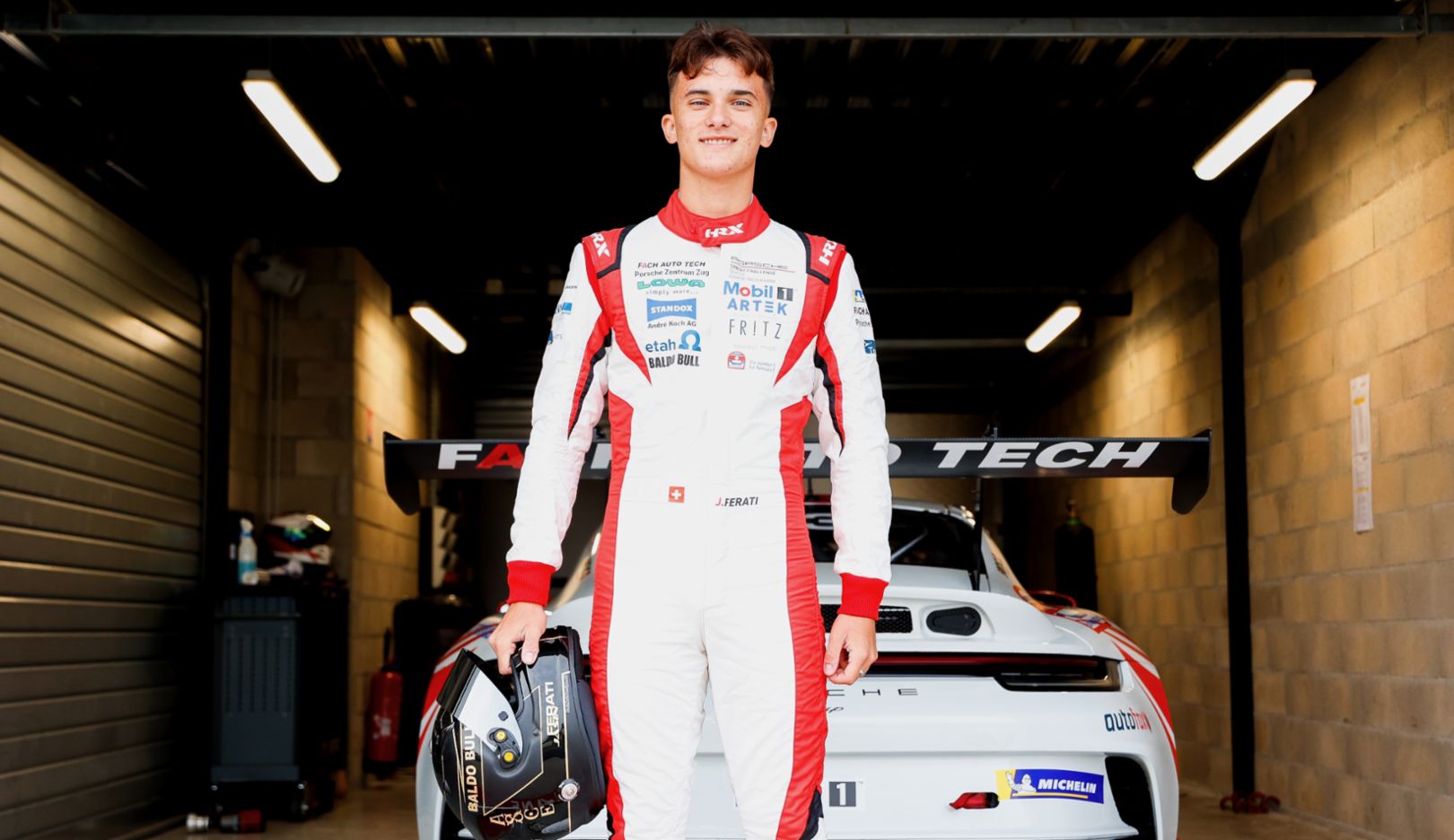 Zwölf Nachwuchs-Rennfahrer wollen der neue Porsche-Junior werden ...