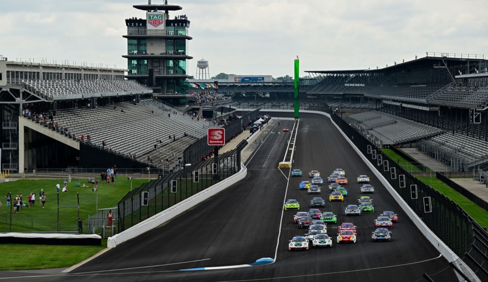 Efrín Castro, invencible en Indianápolis - Porsche Newsroom LAT-AM