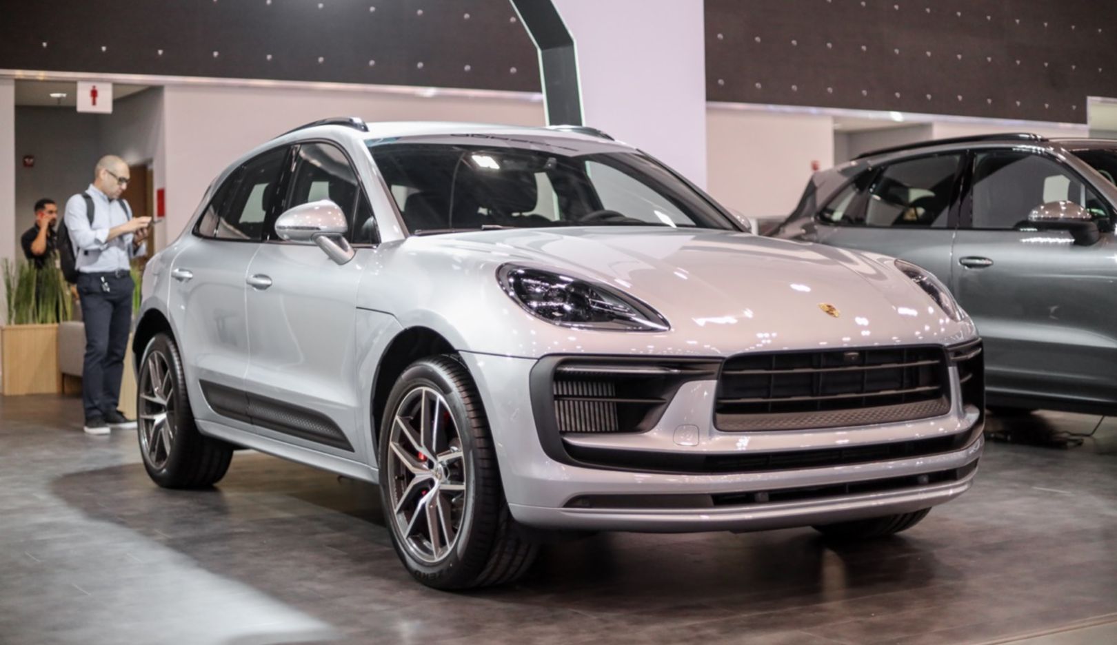 Porsche deslumbra en el Panamá Motor Show con modelos híbridos y ...