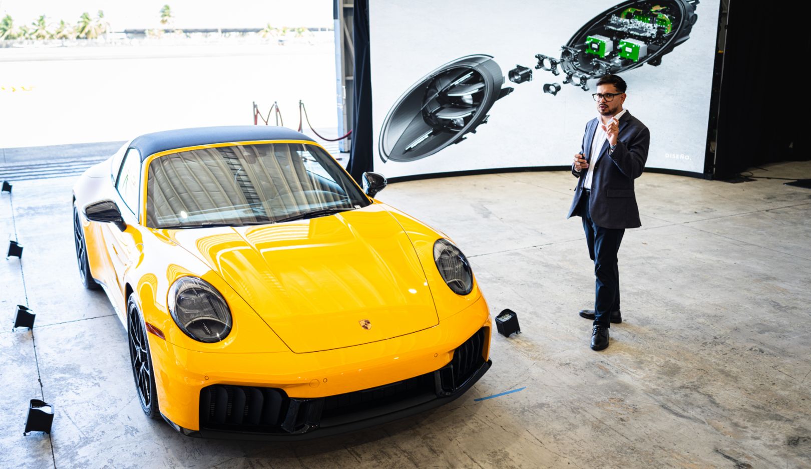 Porsche Center Puerto Rico presenta el innovador Porsche 911 con ...