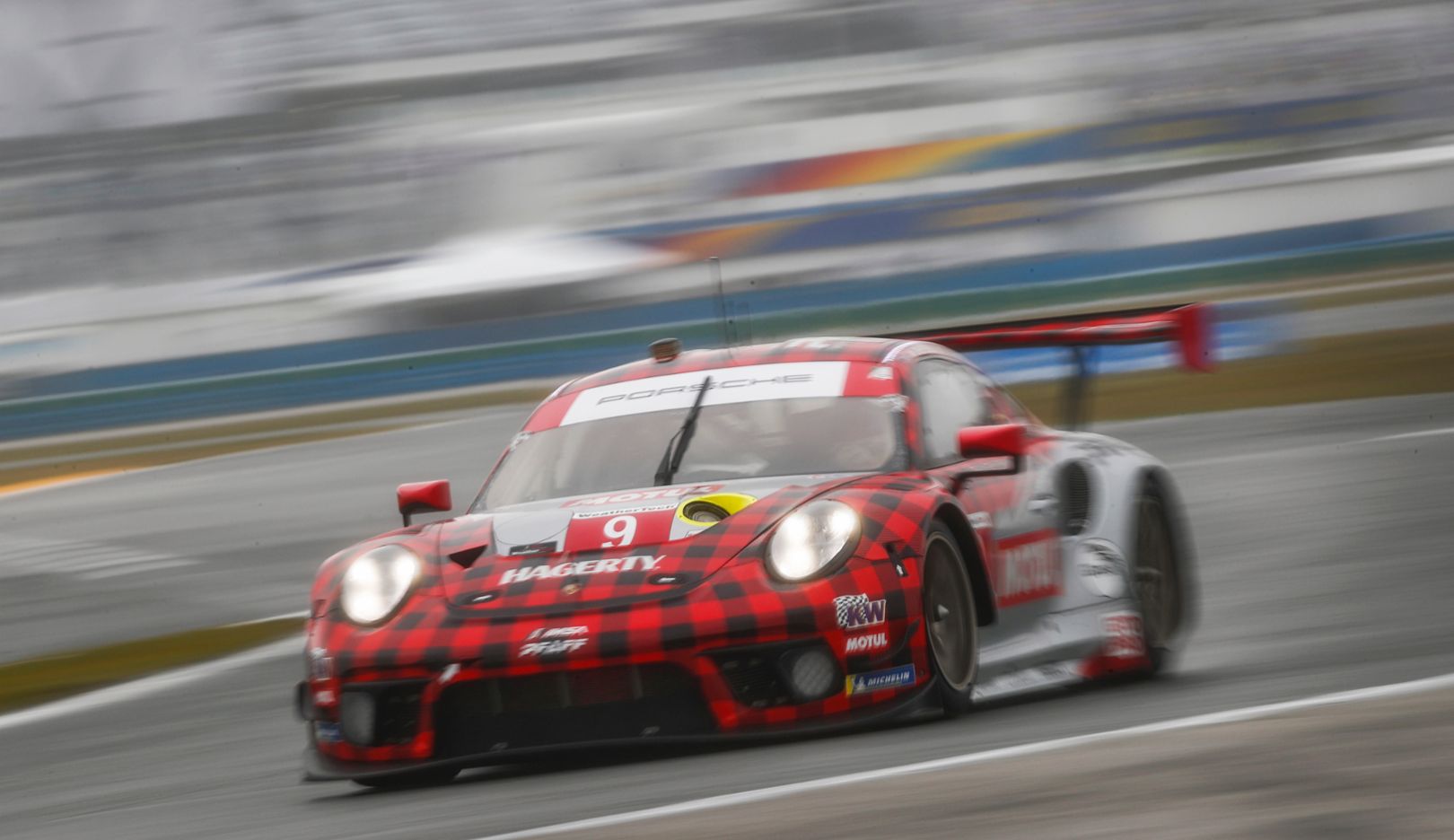 Pfaff Motorsports customer team wins overall at Virginia - Porsche ...