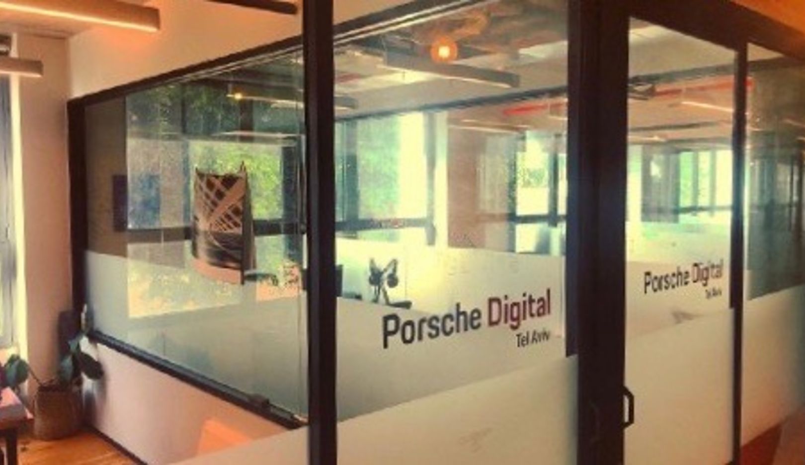 Porsche Digital in Tel Aviv: Scouting in the Startup Nation - Porsche ...