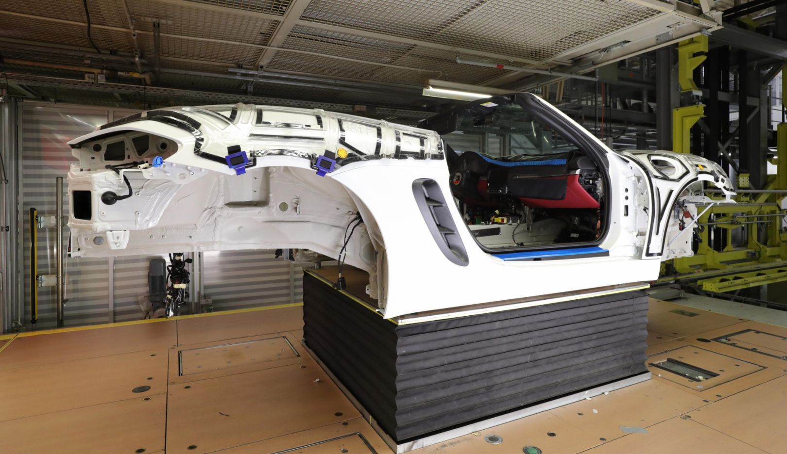 Track My Porsche As Its Being Built - Images From Porsche Production ...