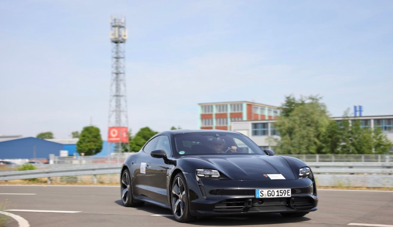 Real-time mobile communications for the vehicle projects of the future ...