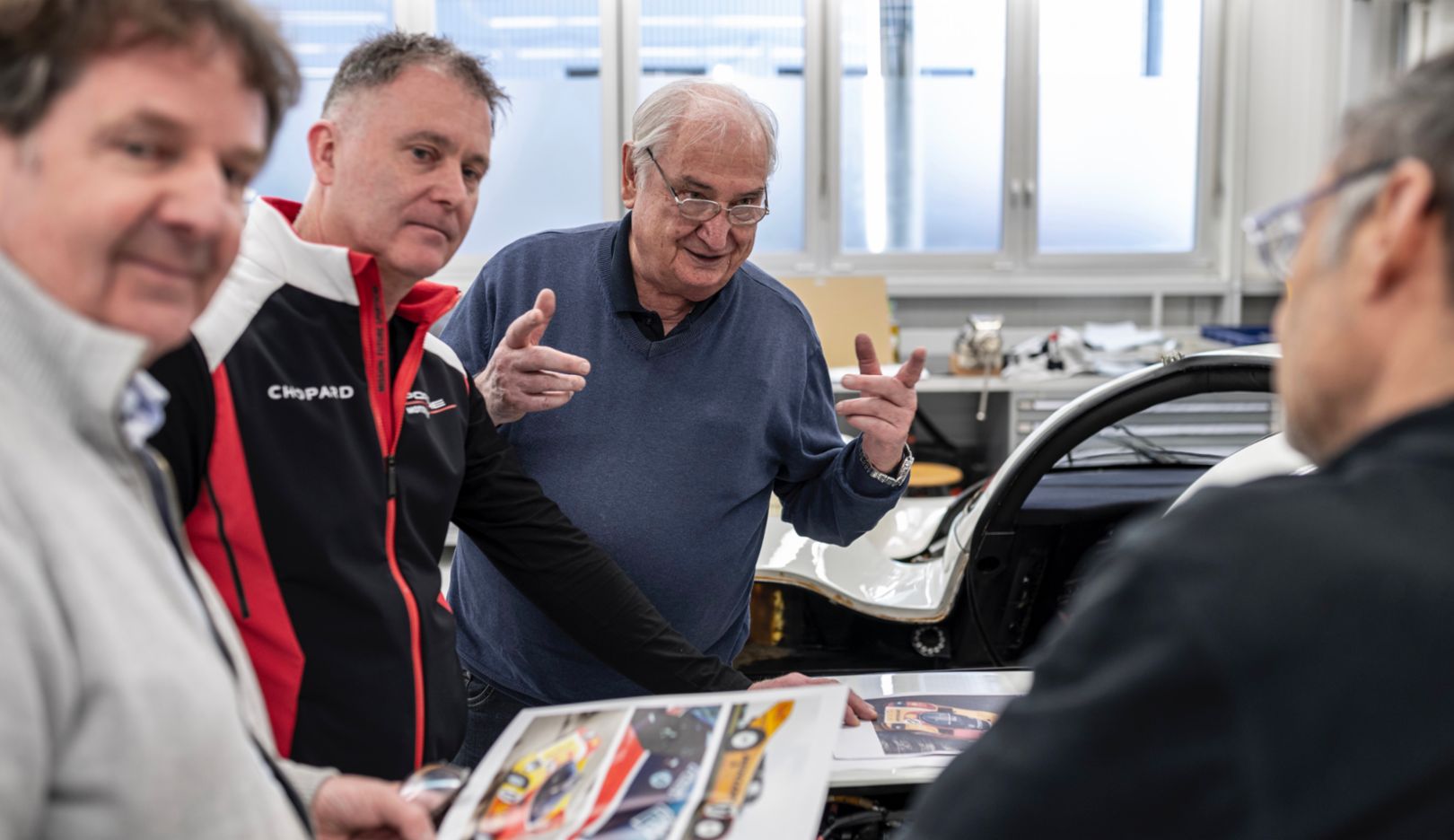 保时捷将 962 C 赛车巨细靡遗地修复如初 - Porsche Newsroom CHN