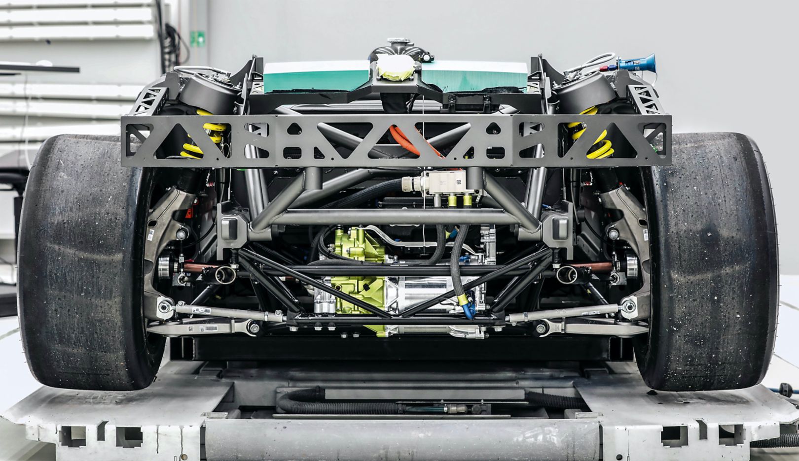 Under the skin of the Mission R - Porsche Newsroom