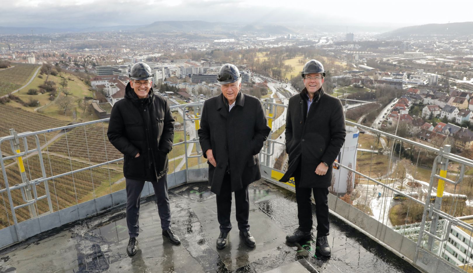 Rohbau von Porsche Design Tower und Porsche Zentrum Stuttgart ...