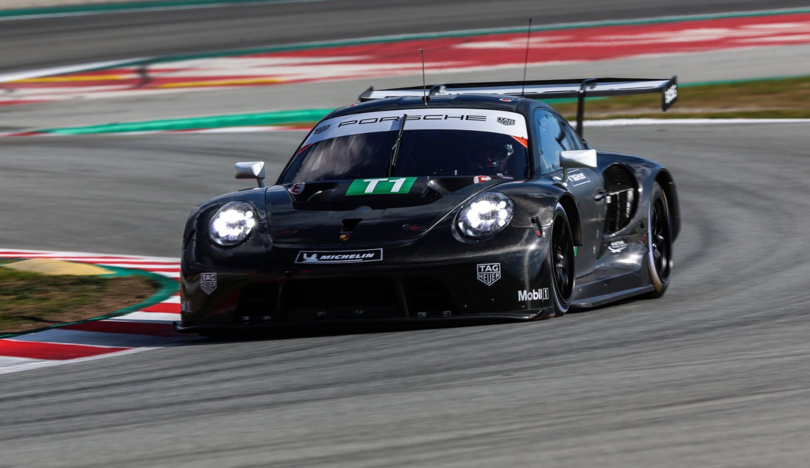 WEC: Porsche wins the GTE-Pro class at the WEC season opener in Sebring ...