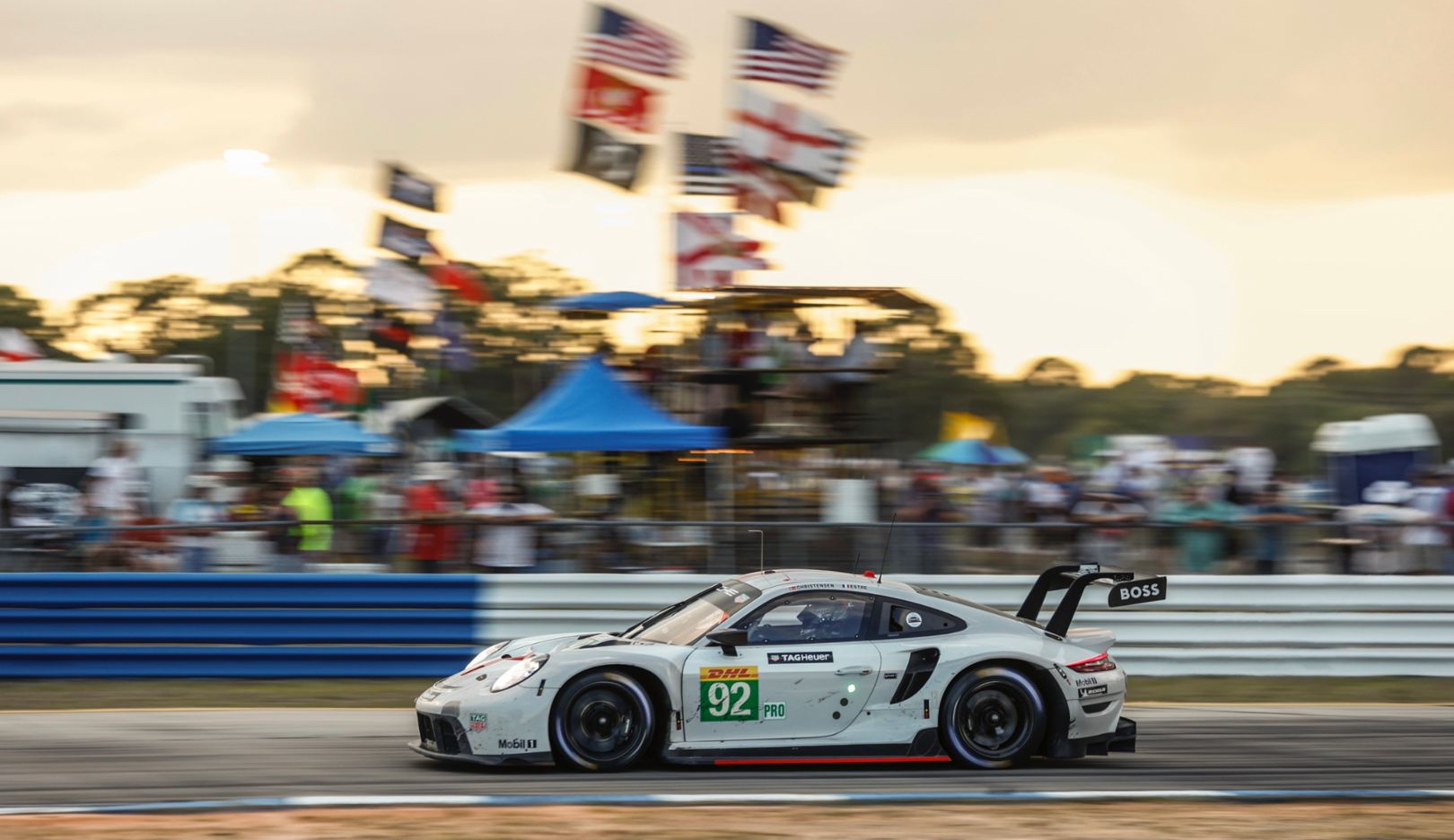 WEC: Porsche wins the GTE-Pro class at the WEC season opener in Sebring ...