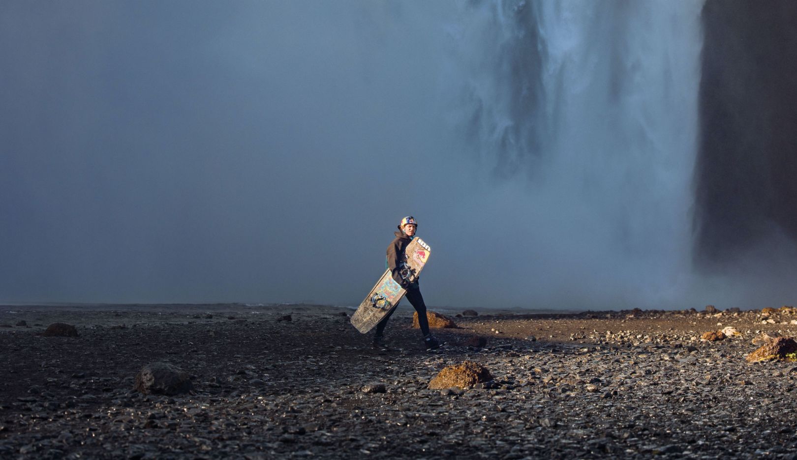 Limitless: Dominik Gührs takes the Taycan to Iceland - Porsche Newsroom