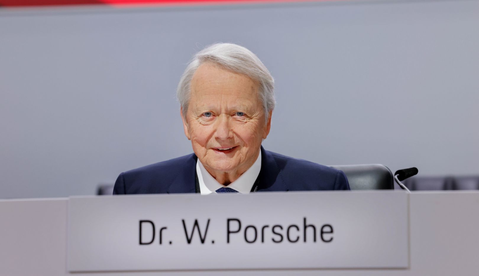 保时捷作为最具价值的奢侈品牌之一展现出强劲的业绩表现 - Porsche Newsroom CHN