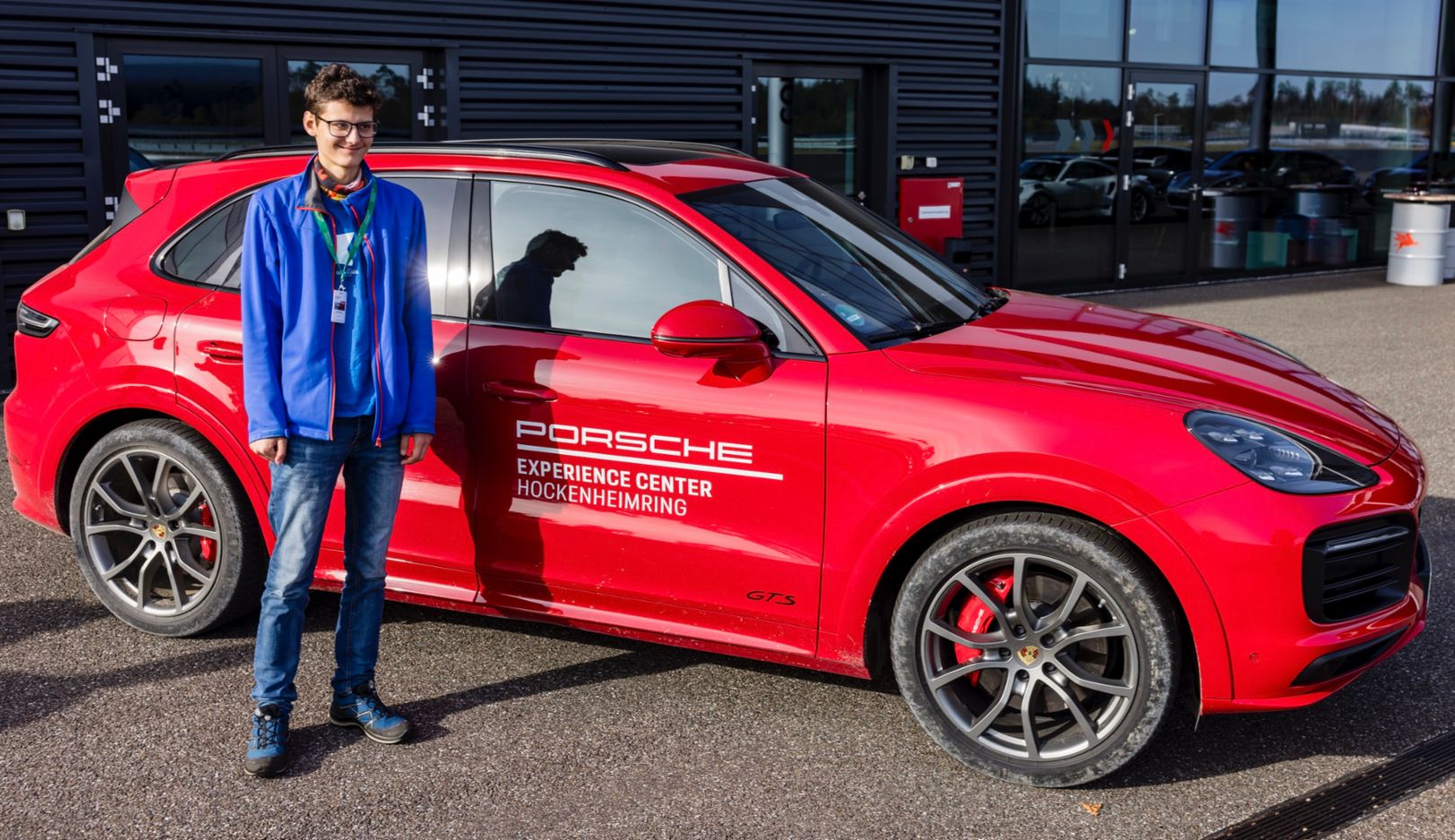 Porsche lässt Kinderträume wahr werden - Porsche Newsroom DEU