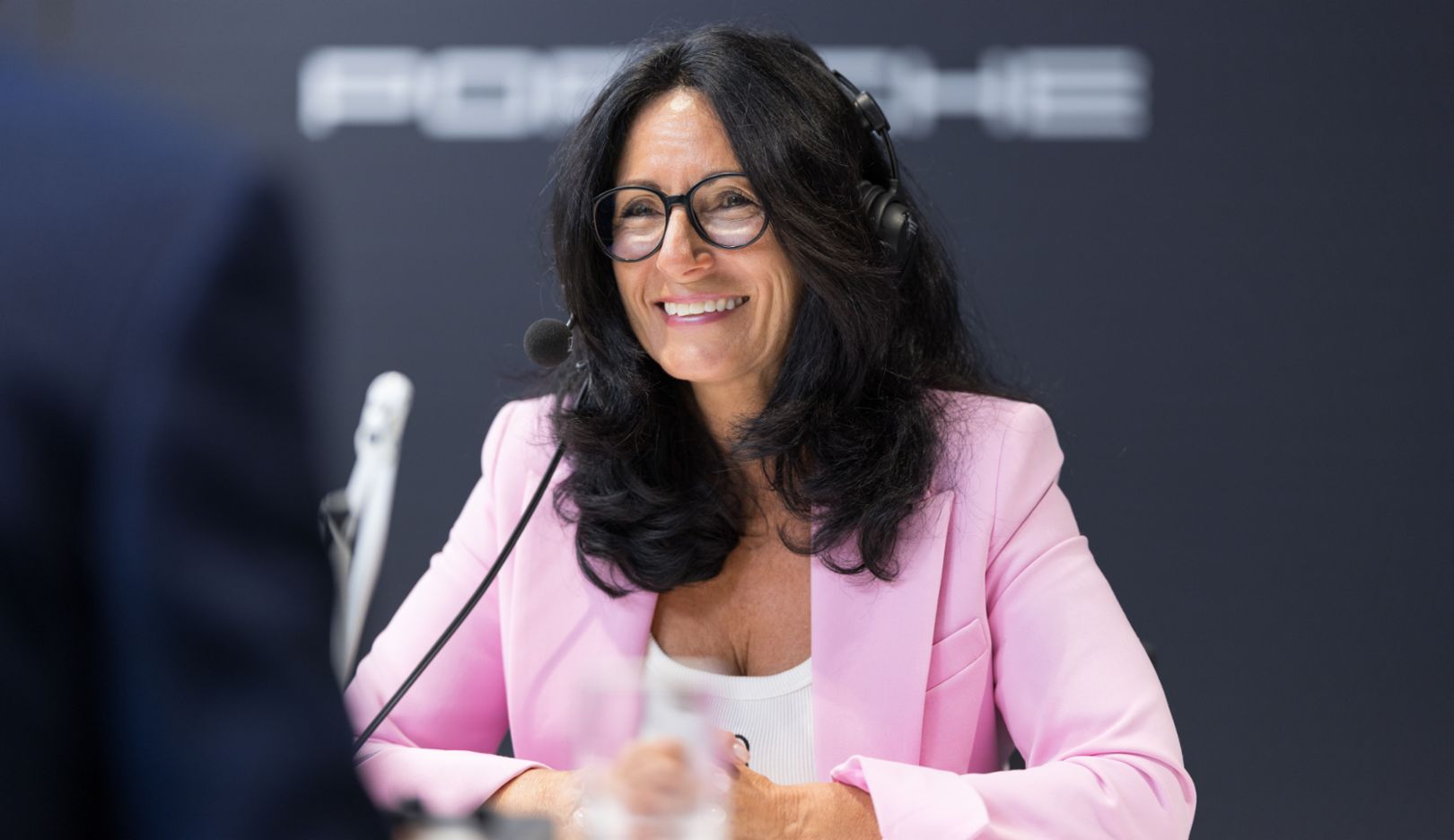 9:11 Porsche Podcast: Barbara Frenkel über Herausforderungen und ihren ...