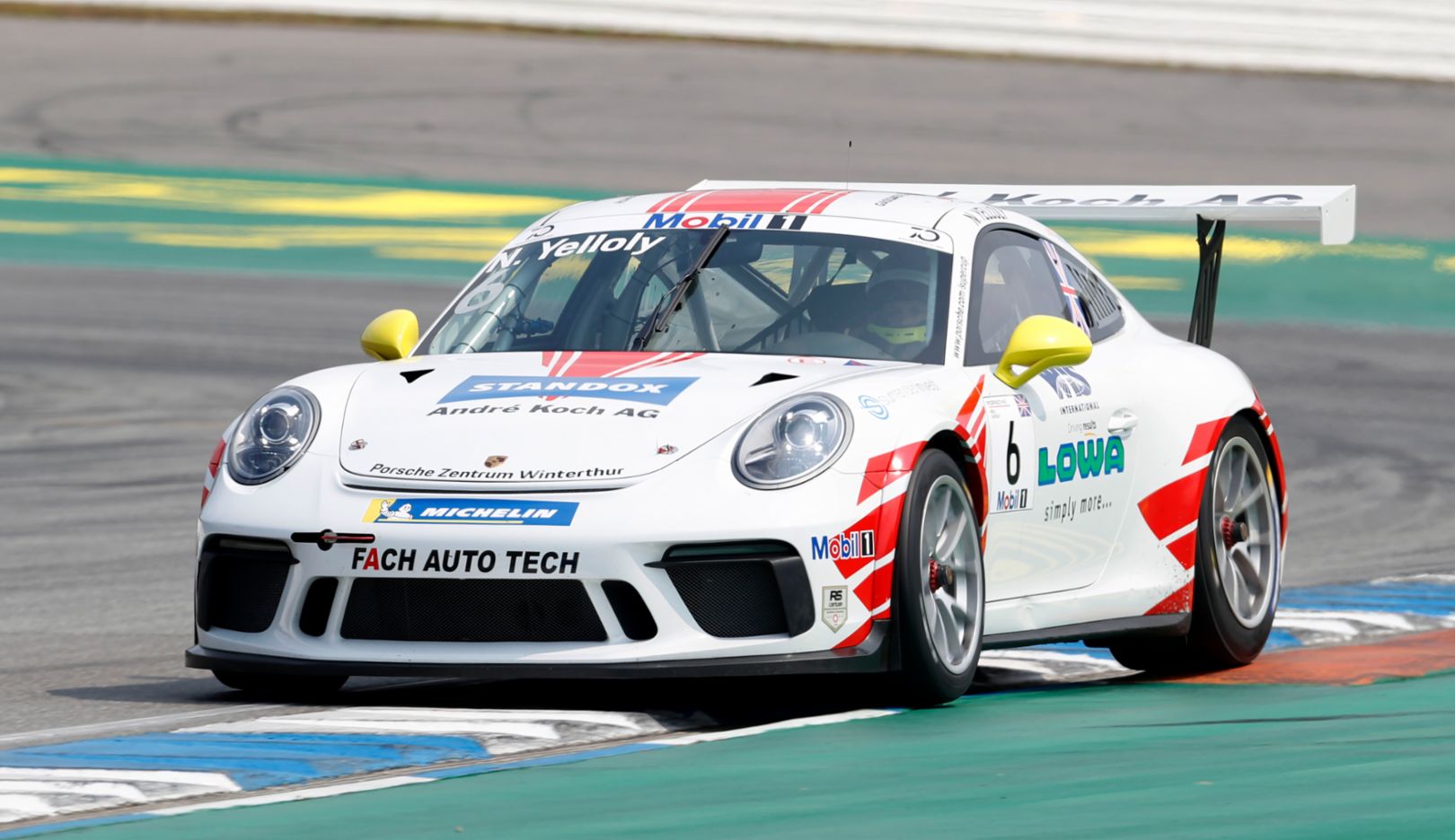 5,000th Cup 911 features in the Porsche Supercup as the VIP car ...