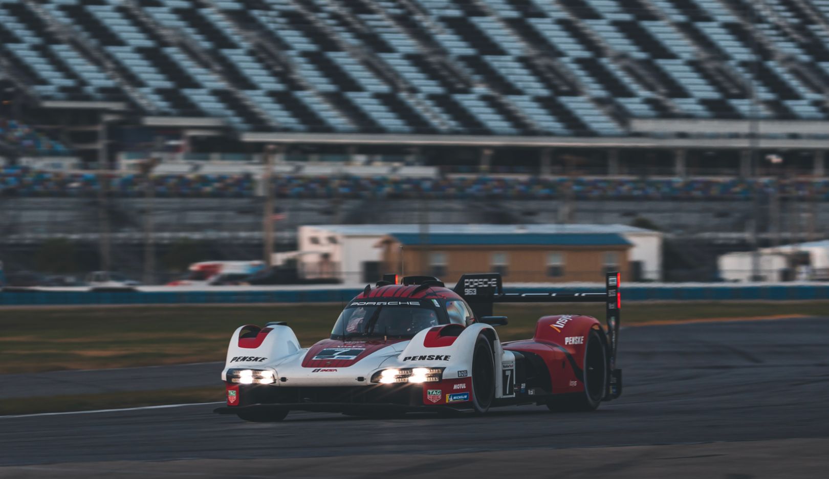 IMSA: Disappointing race debut for the new Porsche 963 at Daytona ...
