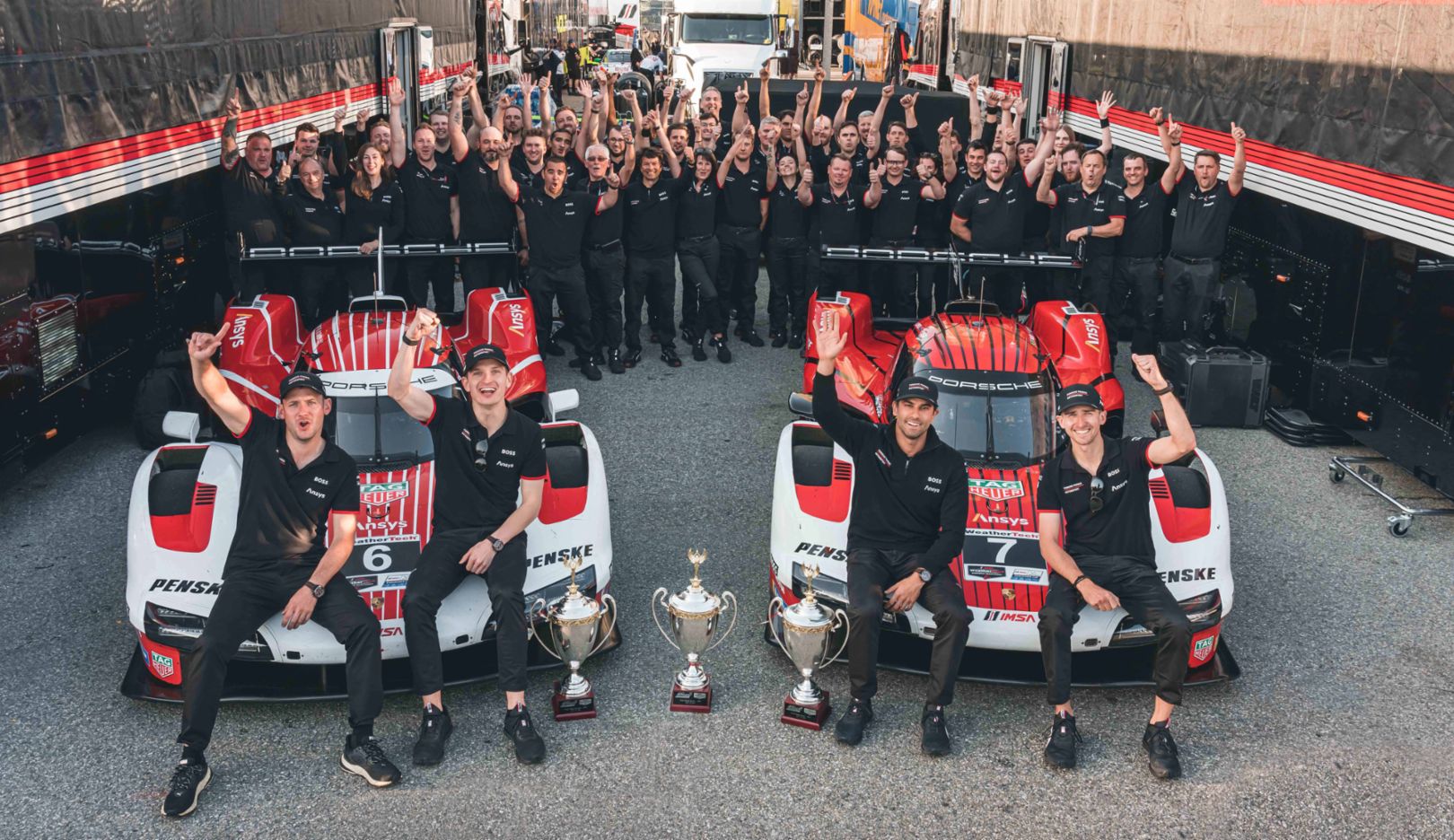 Podium for Porsche Penske Motorsport, victory in the GTD class ...