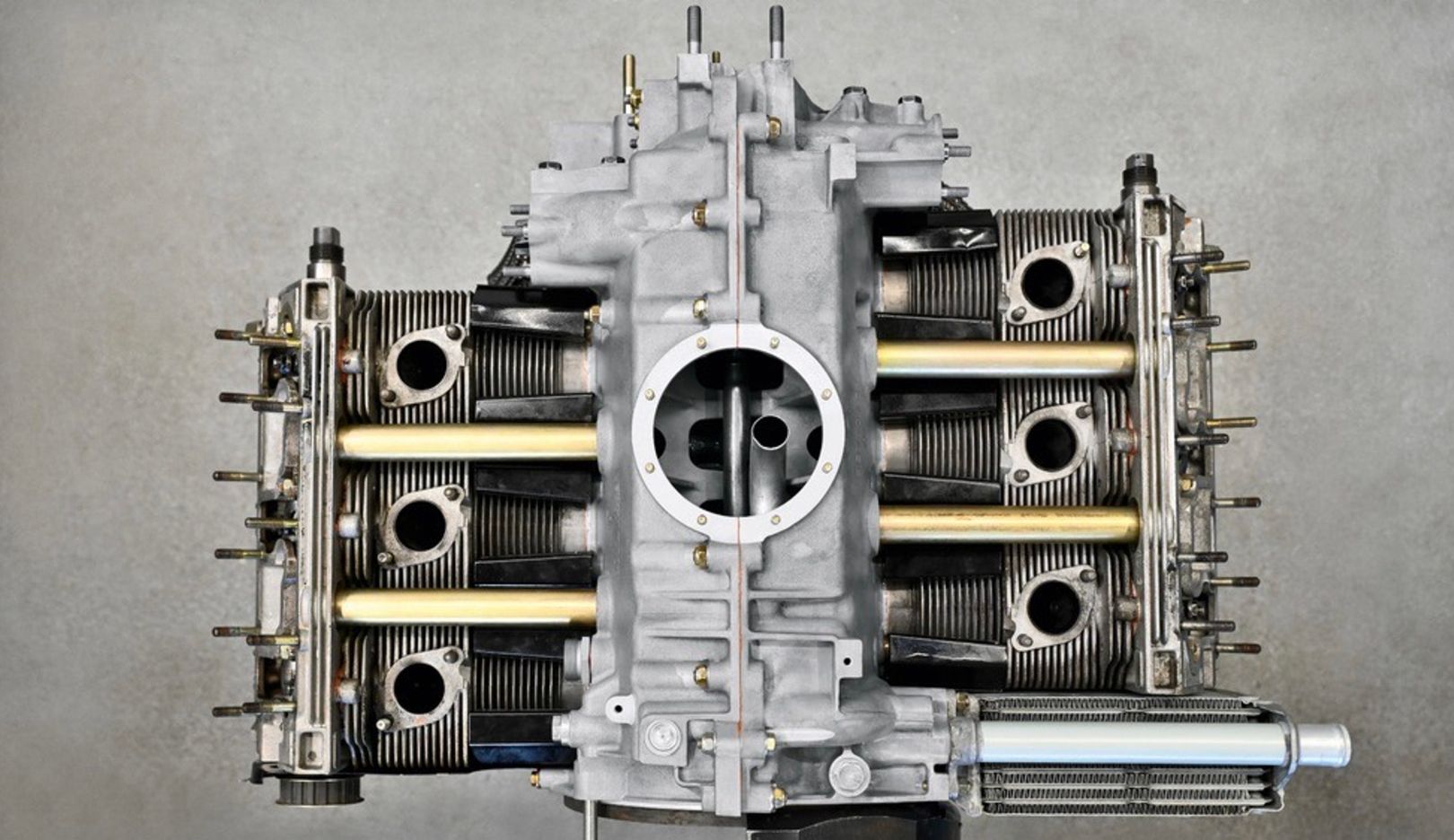 New magnesium crankcases for early 911 - Porsche Newsroom USA