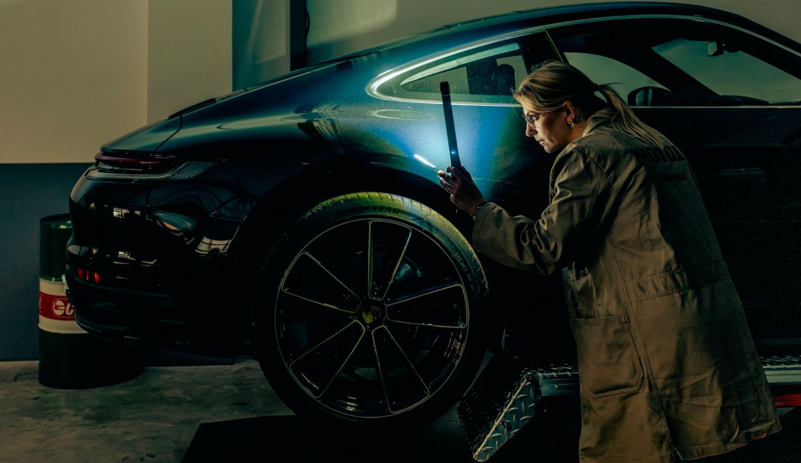 Laura Kukuk, the classic car detective - Porsche Newsroom