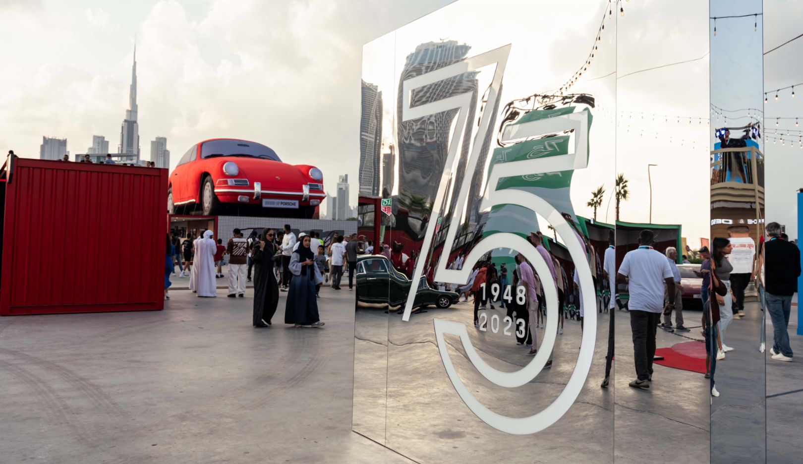 More than 27,000 fans attend Dubai’s Icons of Porsche festival ...