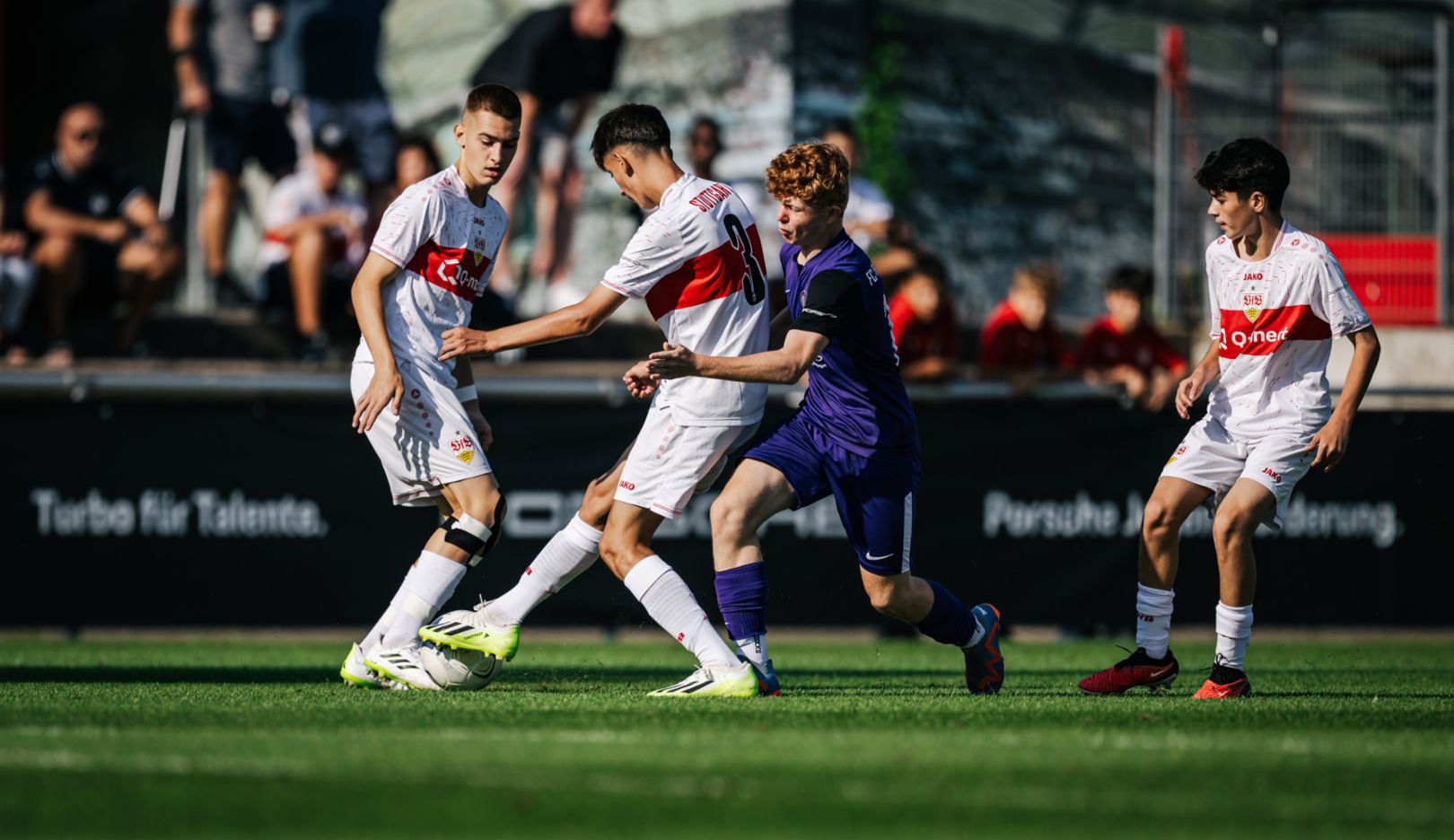 Porsche AG se une a VfB Stuttgart como inversionista - Porsche Newsroom ...