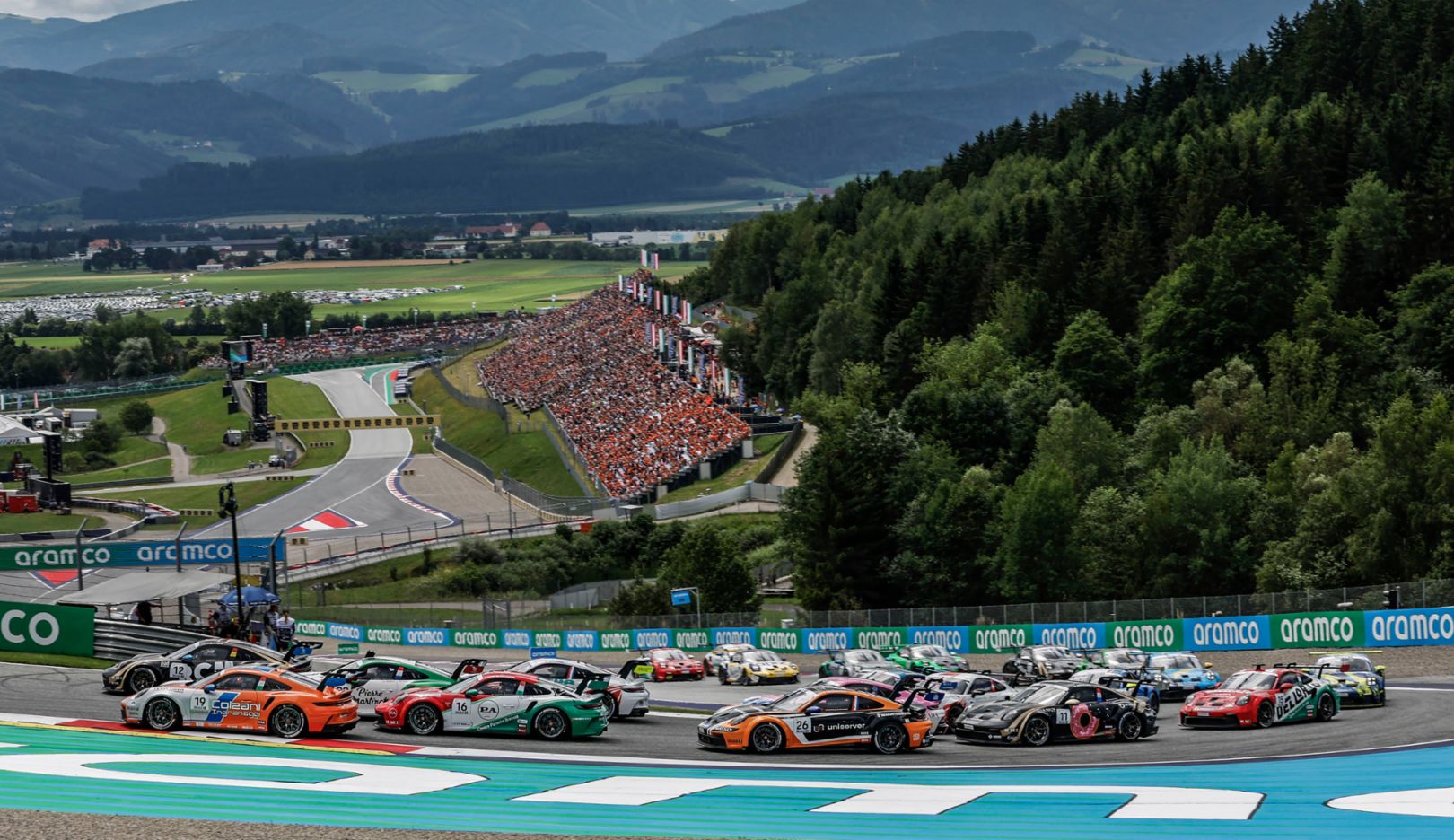 Larry ten Voorde also wins the third Supercup race of the season ...