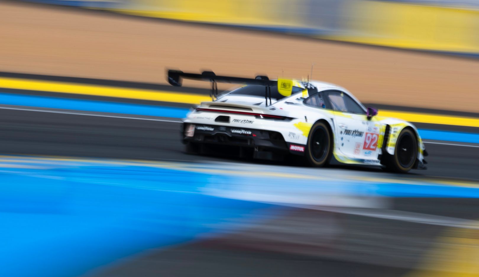 Kévin Estre consigue la pole position en Le Mans con el Porsche 963 ...