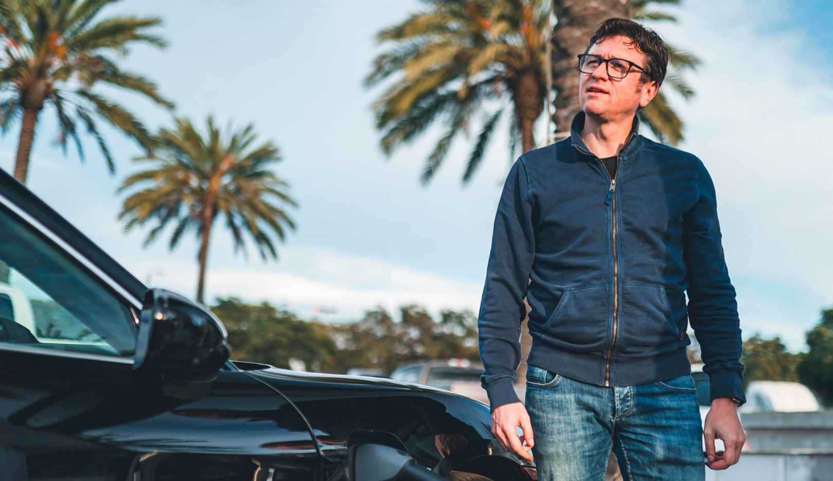 The new Taycan impresses with a real-world range of up to 587 ...