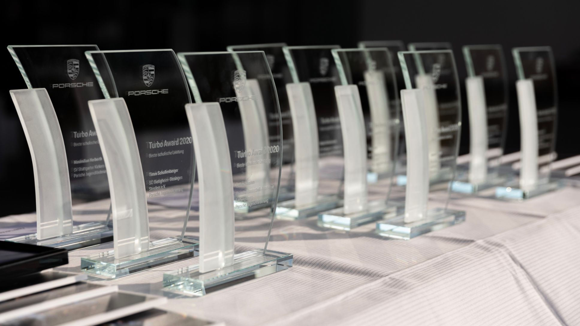 Porsche Turbo Awards: Erfolgsgeschichten – auf und neben dem Platz ...