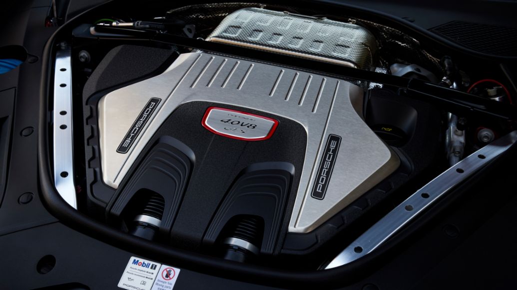 Product Highlights: Porsche Panamera – a sportscar with the comfort of ...