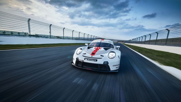 Porsche 911 RSR - Porsche Newsroom AUS