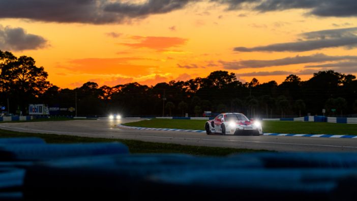 Porsche Motorsport Weekly Event Notes: Monday, November 16, 2020 ...