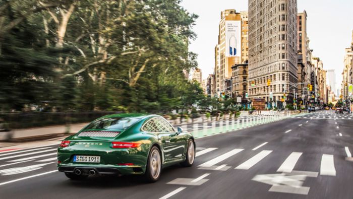 911 mania in the USA - Porsche Newsroom