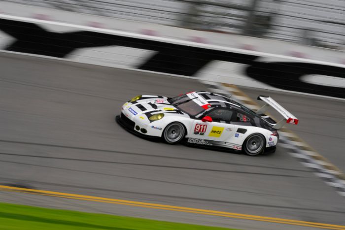 Doppio debutto per Porsche alla classica gara di durata in Florida ...
