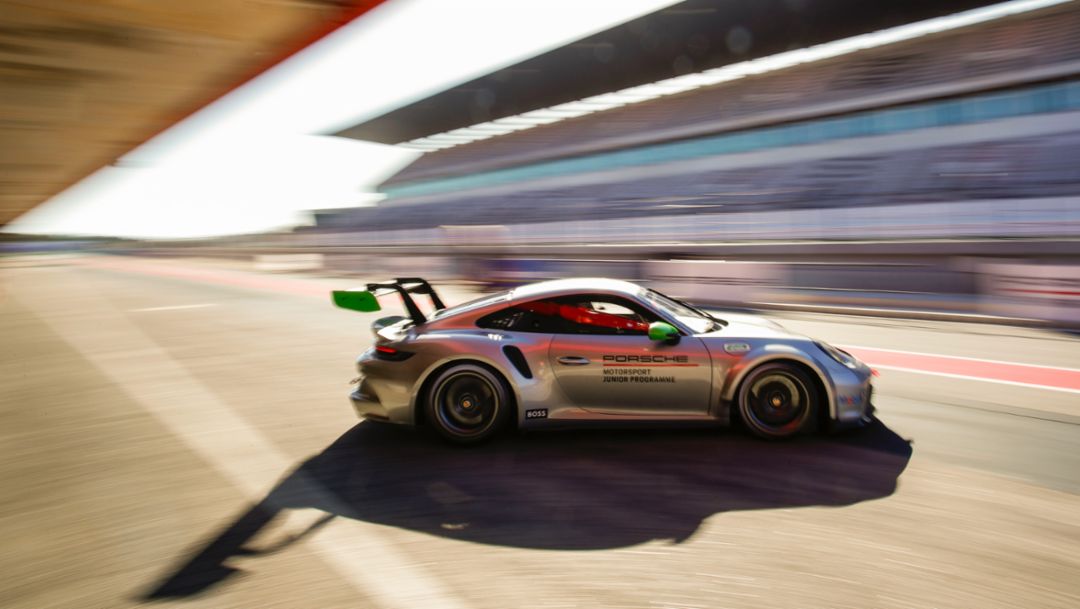 Images & videos - Porsche Newsroom