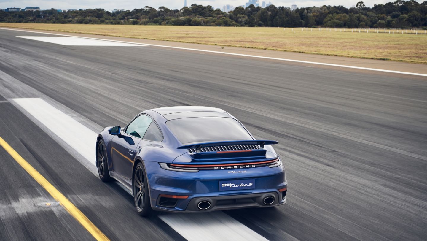 Porsche holds spectacular ‘Launch Control’ event at Sydney Airport ...