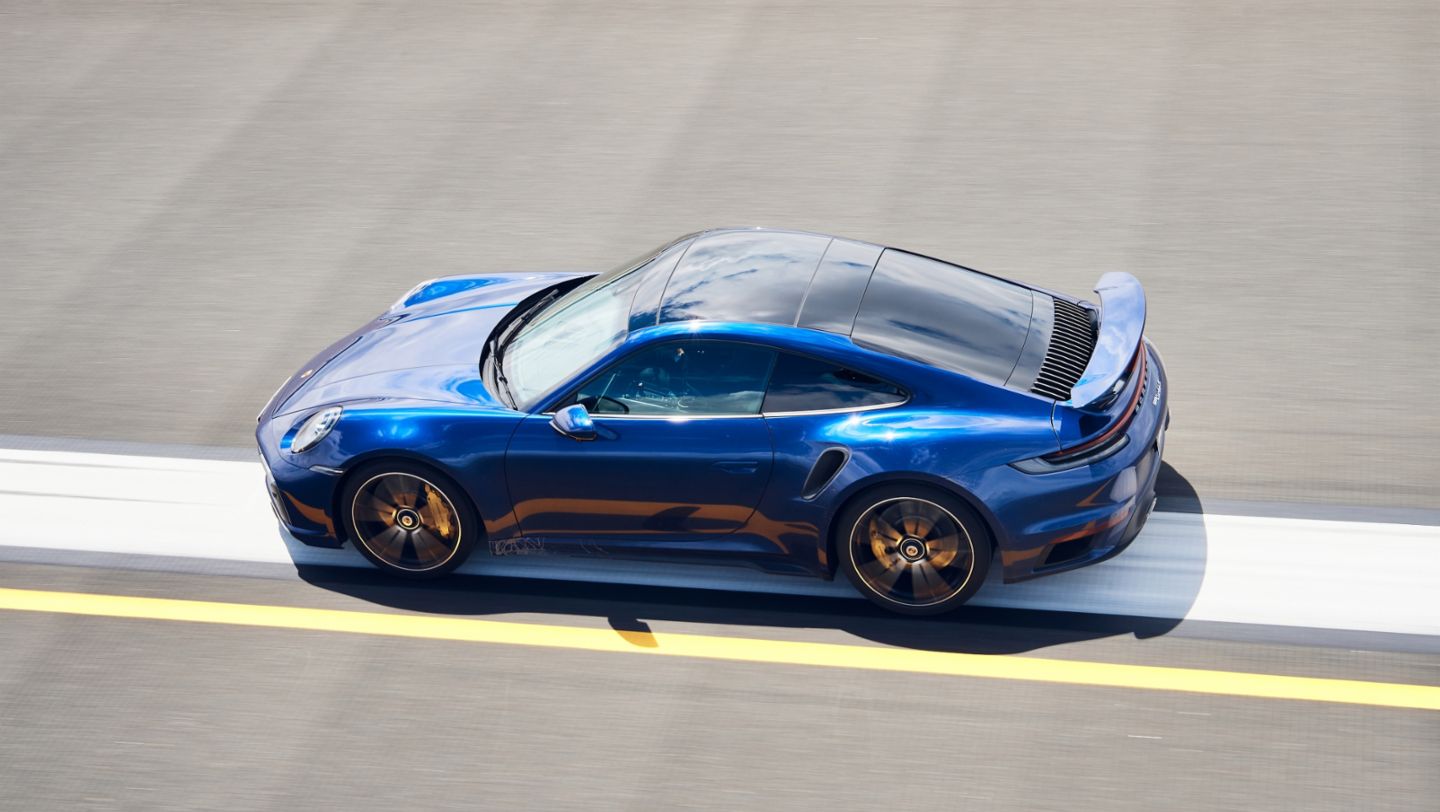Porsche holds spectacular ‘Launch Control’ event at Sydney Airport ...