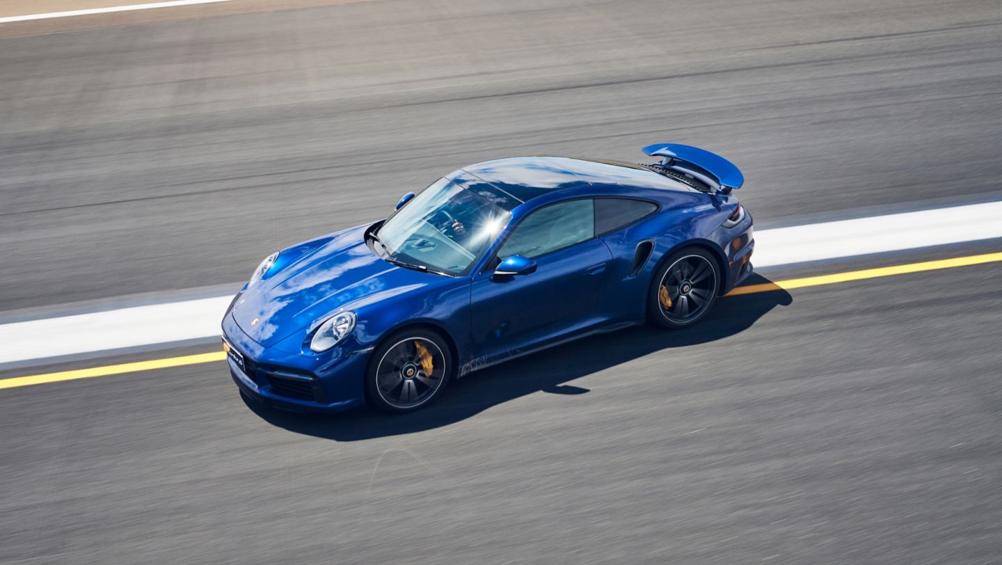 Porsche holds spectacular ‘Launch Control’ event at Sydney Airport ...