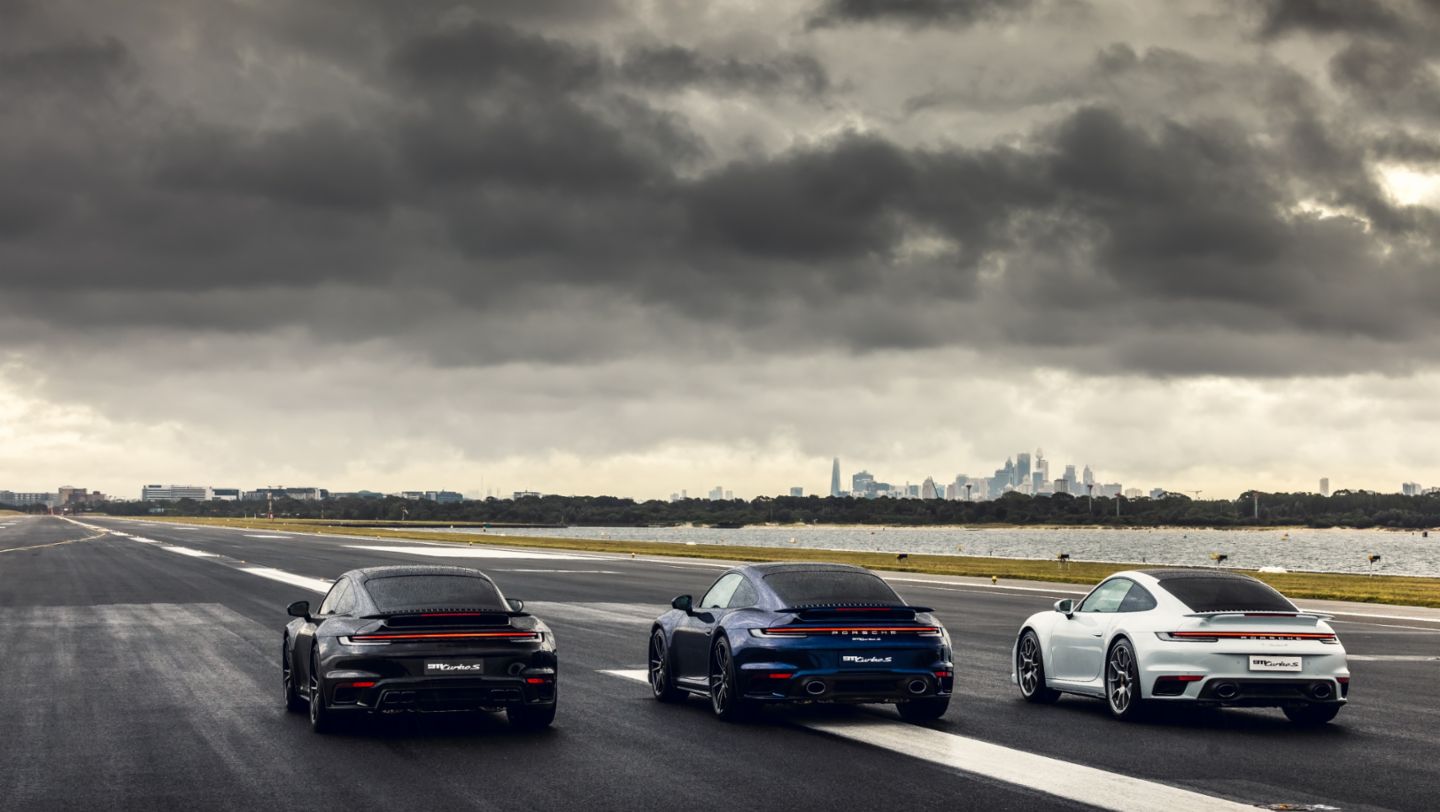 Porsche holds spectacular ‘Launch Control’ event at Sydney Airport ...