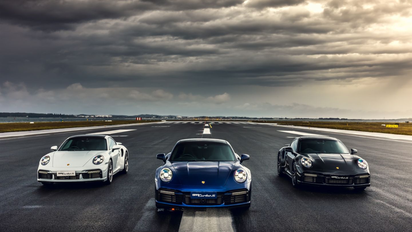 Porsche holds spectacular ‘Launch Control’ event at Sydney Airport ...