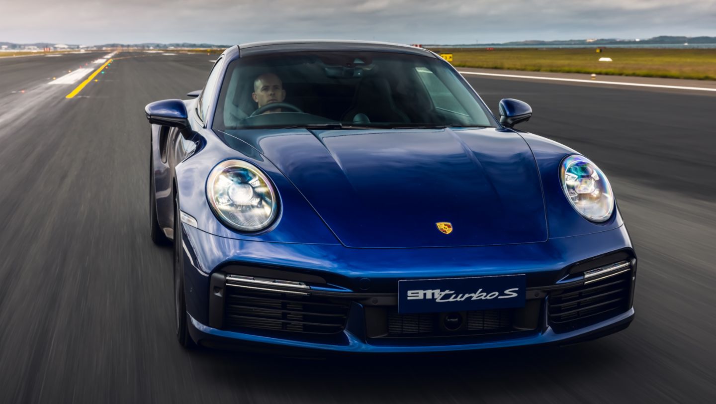 Porsche holds spectacular ‘Launch Control’ event at Sydney Airport ...