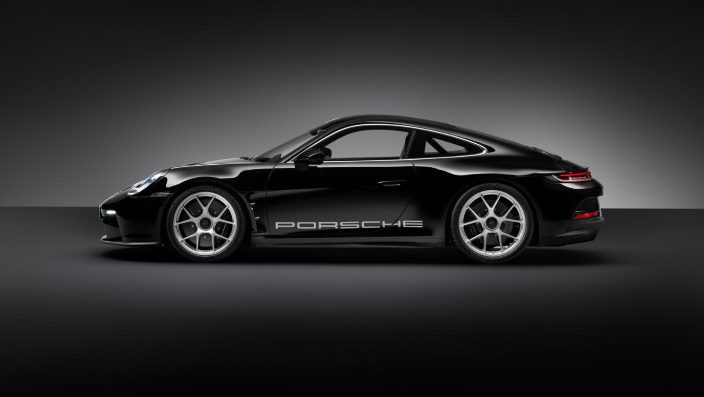 The New Porsche 911 S T The Lightest 911 Of Its Generation Porsche