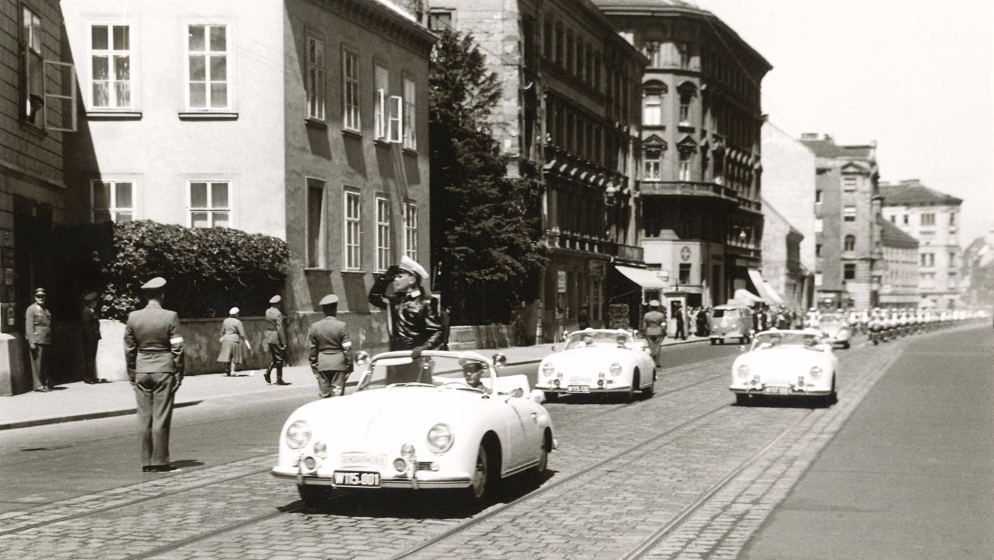 Porsche 911 on patrol - Porsche Newsroom
