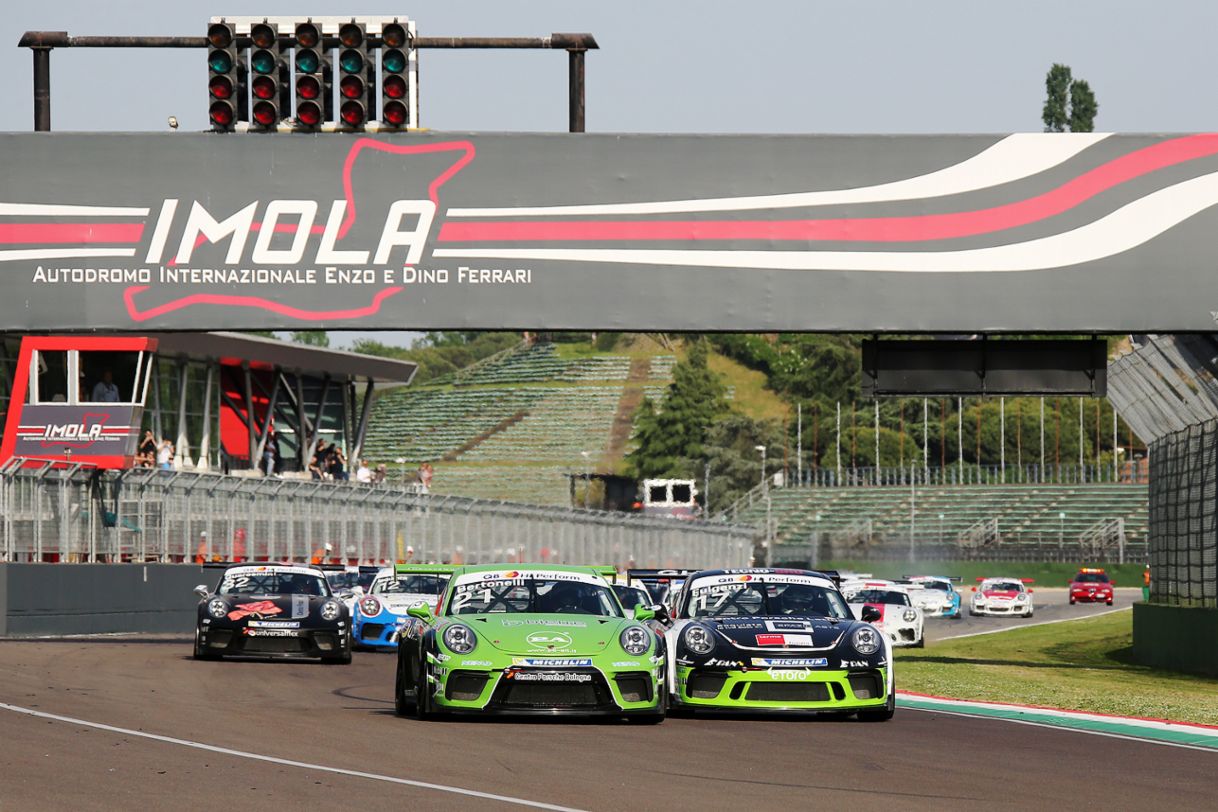 Porsche Carrera Cup Italia, Mosca vince una combattutissima gara 1 a ...