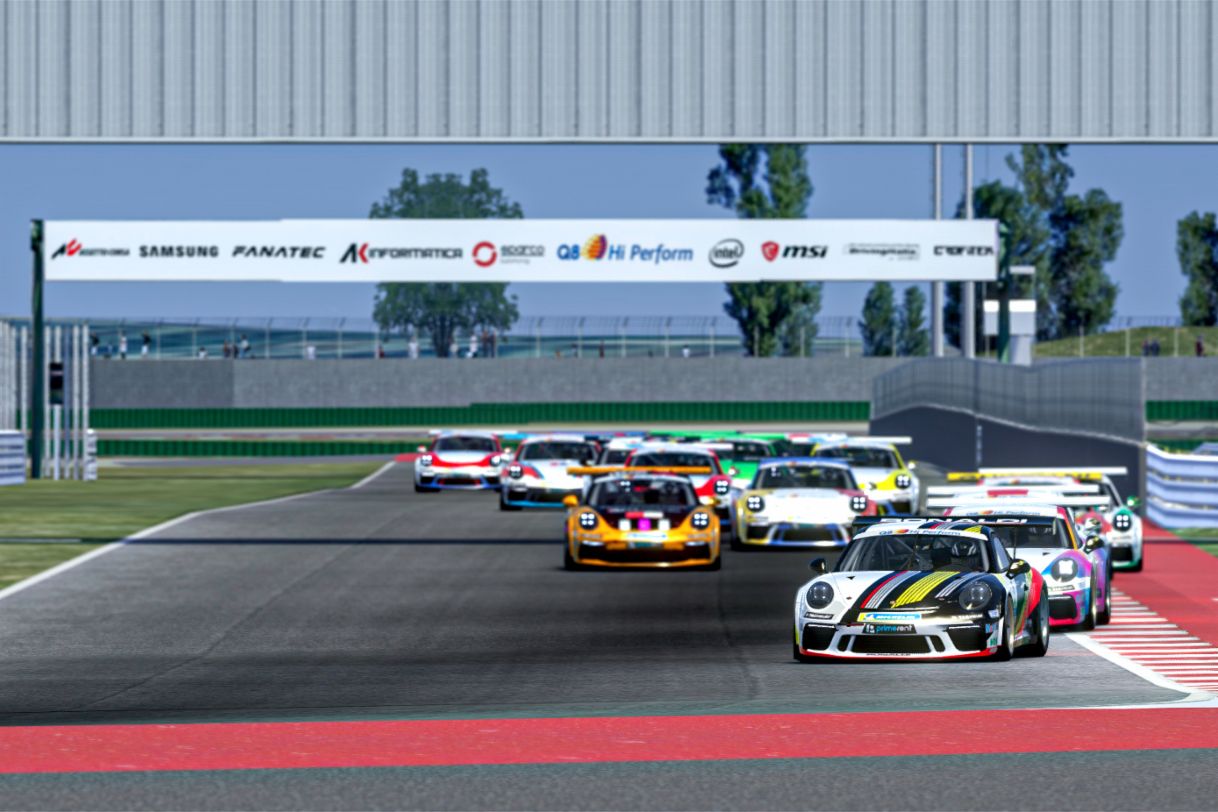 Porsche Esports Carrera Cup Italia: De Salvo firma il tris a Misano ...