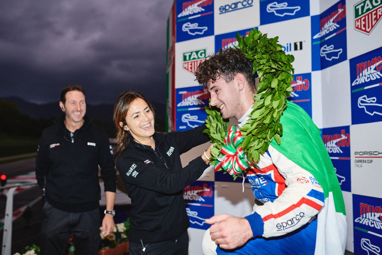 Porsche Carrera Cup Italia, Quaresmini è il campione 2022 - Porsche ...