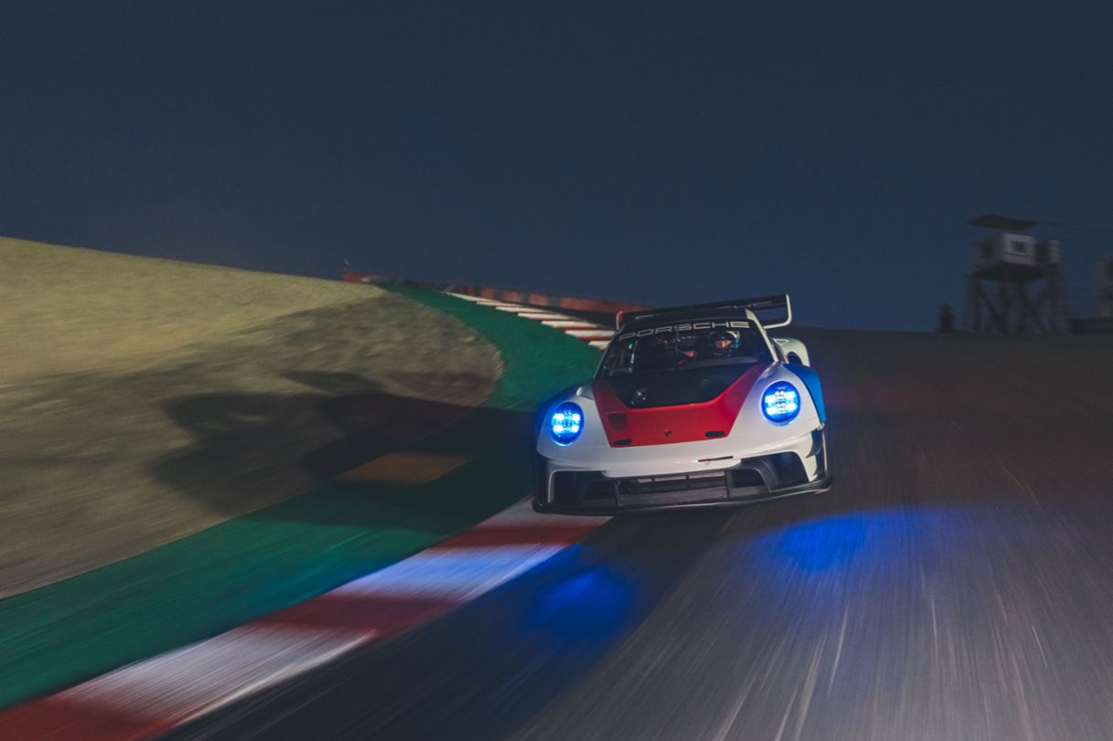 Introducing the new Porsche 911 GT3 R rennsport - Porsche Newsroom USA
